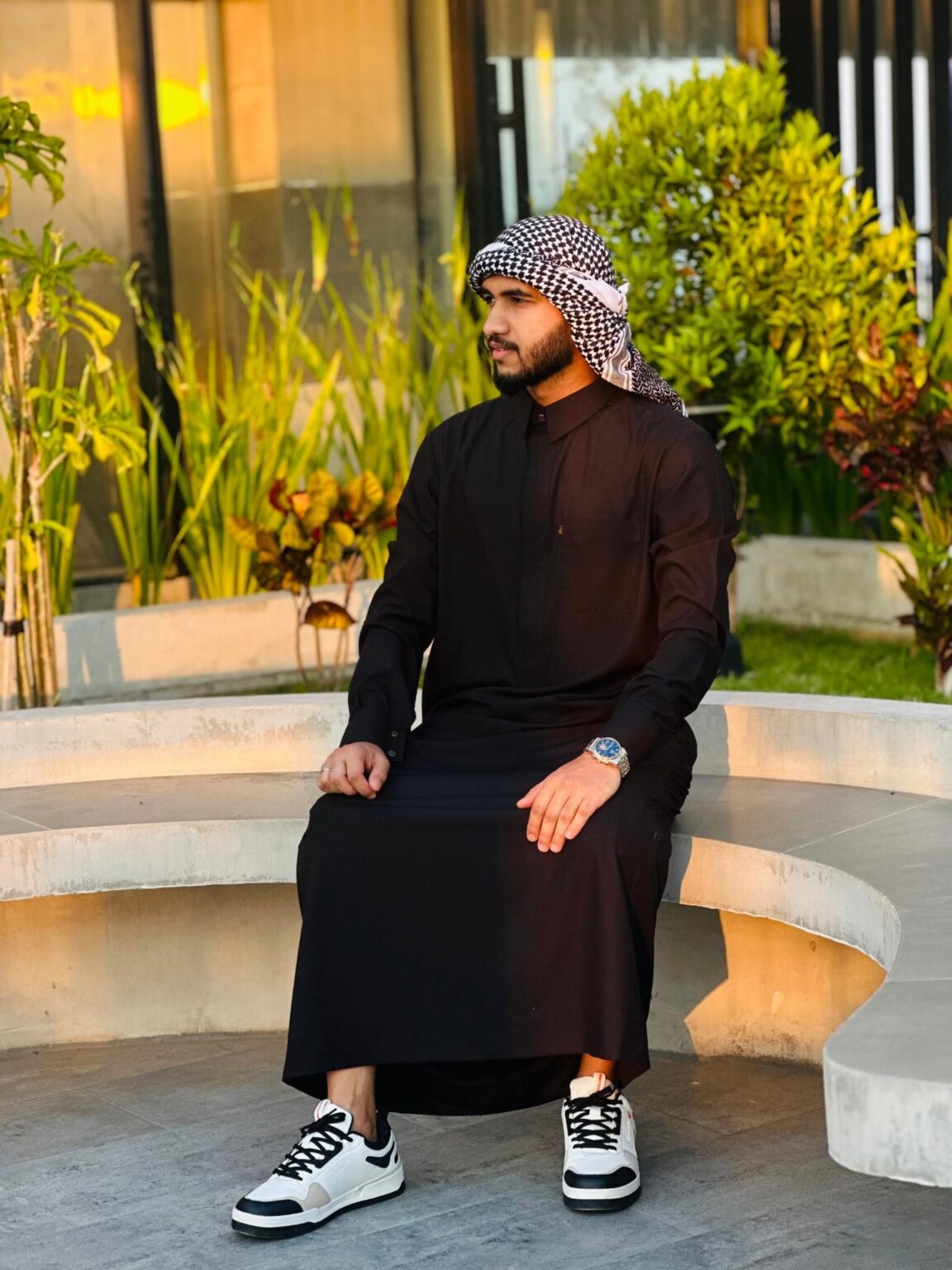 Saudi Thobe Signature Series - Black | Guraba